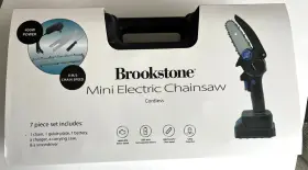 BROOKSTONE BR-CNSW-950 Mini Electric Chainsaw