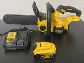 DEWALT DCCS620B Battery Charger Kit